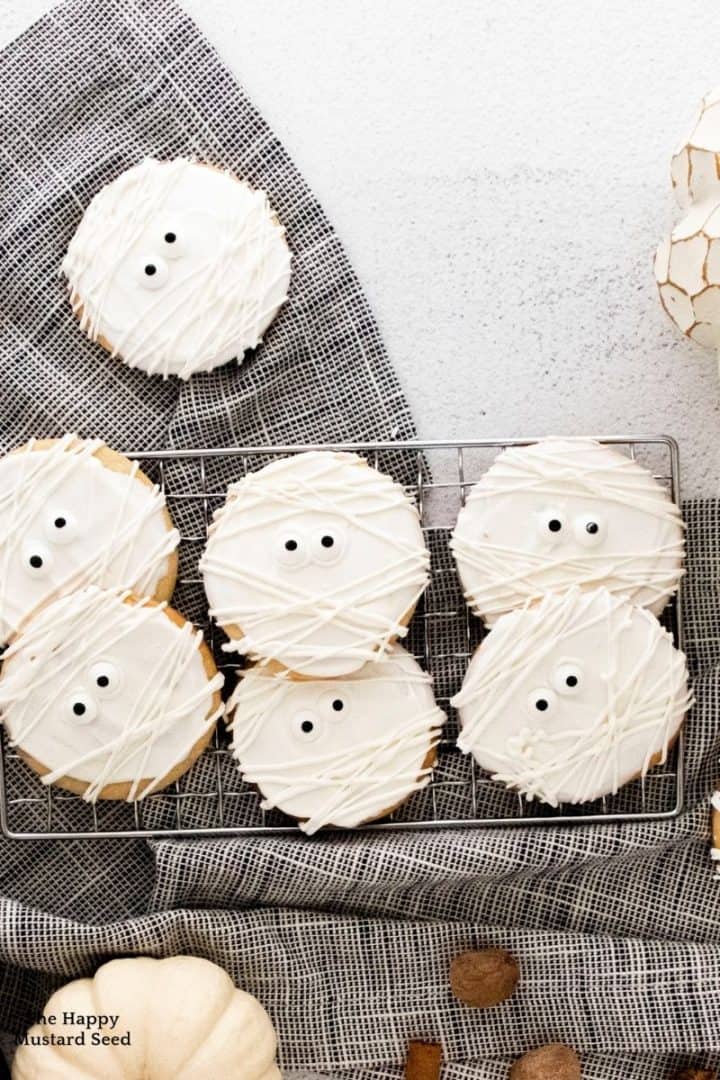 Easy Mummy Shortbread Cookies - The Happy Mustard Seed